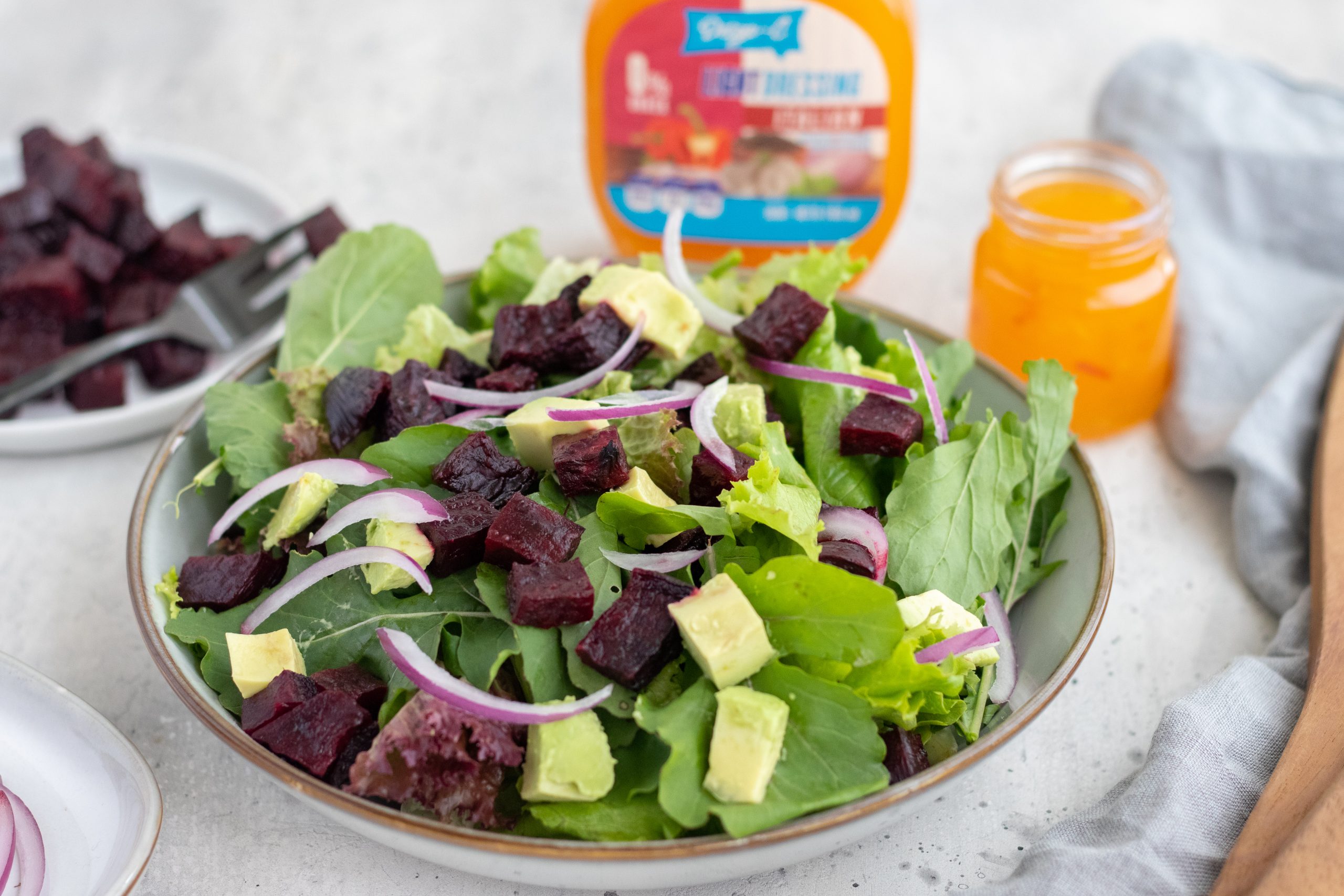Ensalada de Remolacha Rostizada, Arúgula y Aguacate
